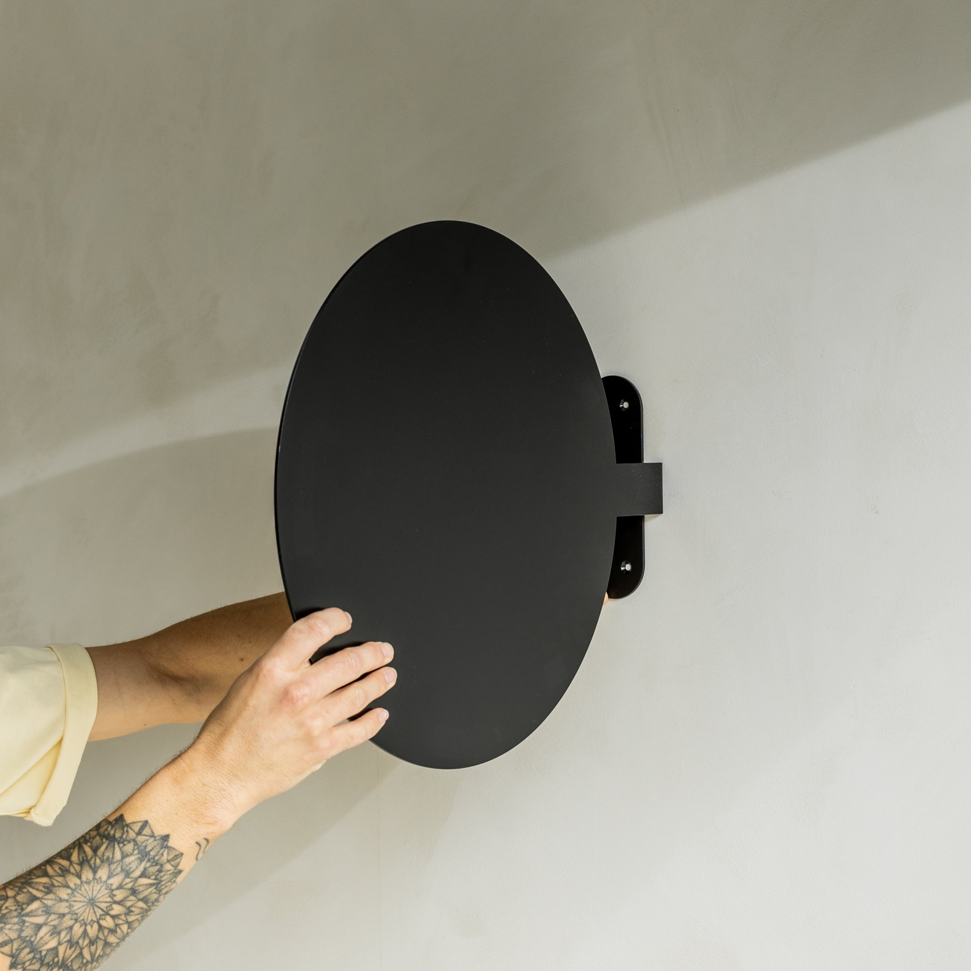 FOLD Round Sign 400 – Made of Tomorrow